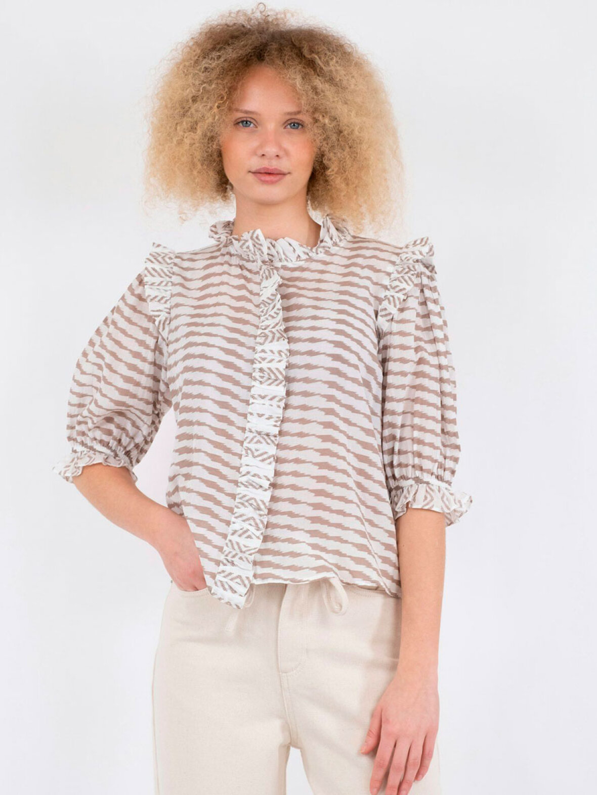 A'POKE - Neo Noir Chacha Graphic Blouse Sand